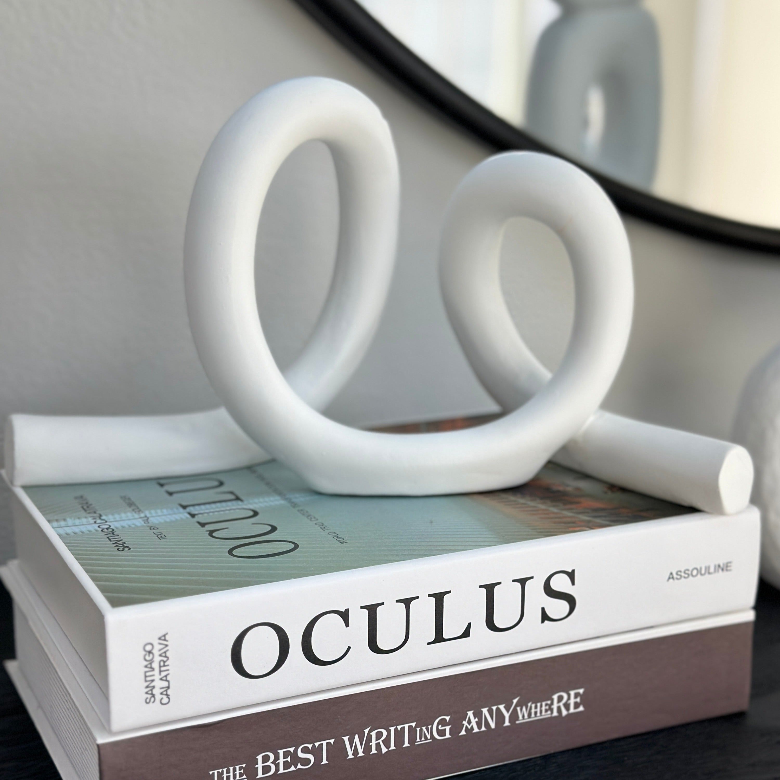 White Swirl Table Top Decor - Decora Home