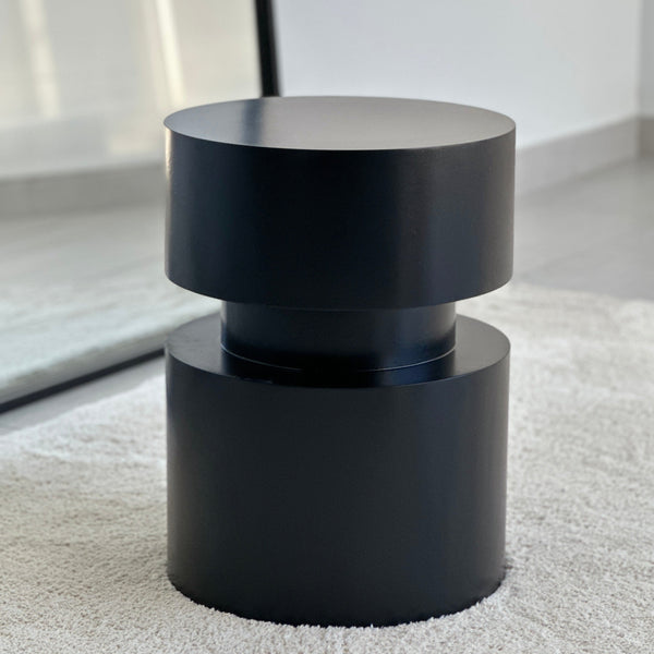 Pylon End Table Black Color - Decora Home