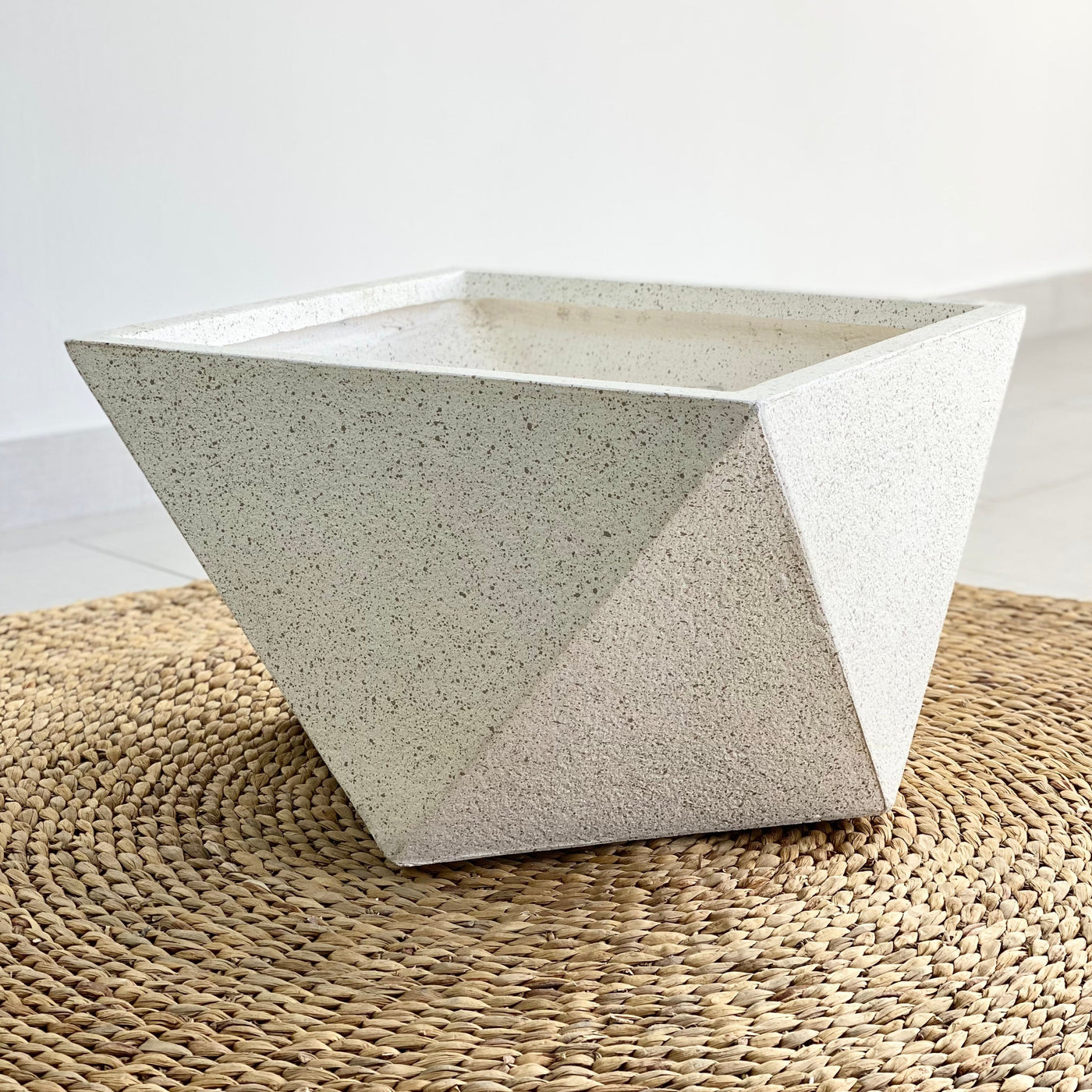 Planters - Decora Home