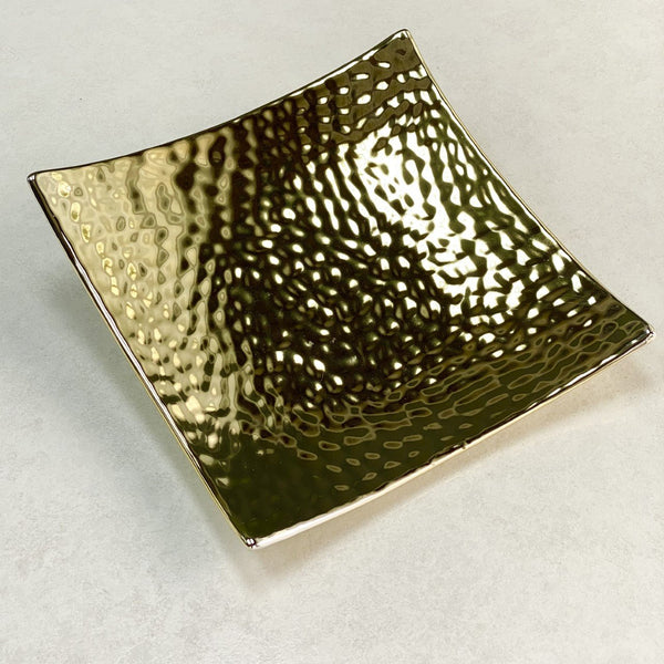 Hammered Square Gold Plate - Decora Home